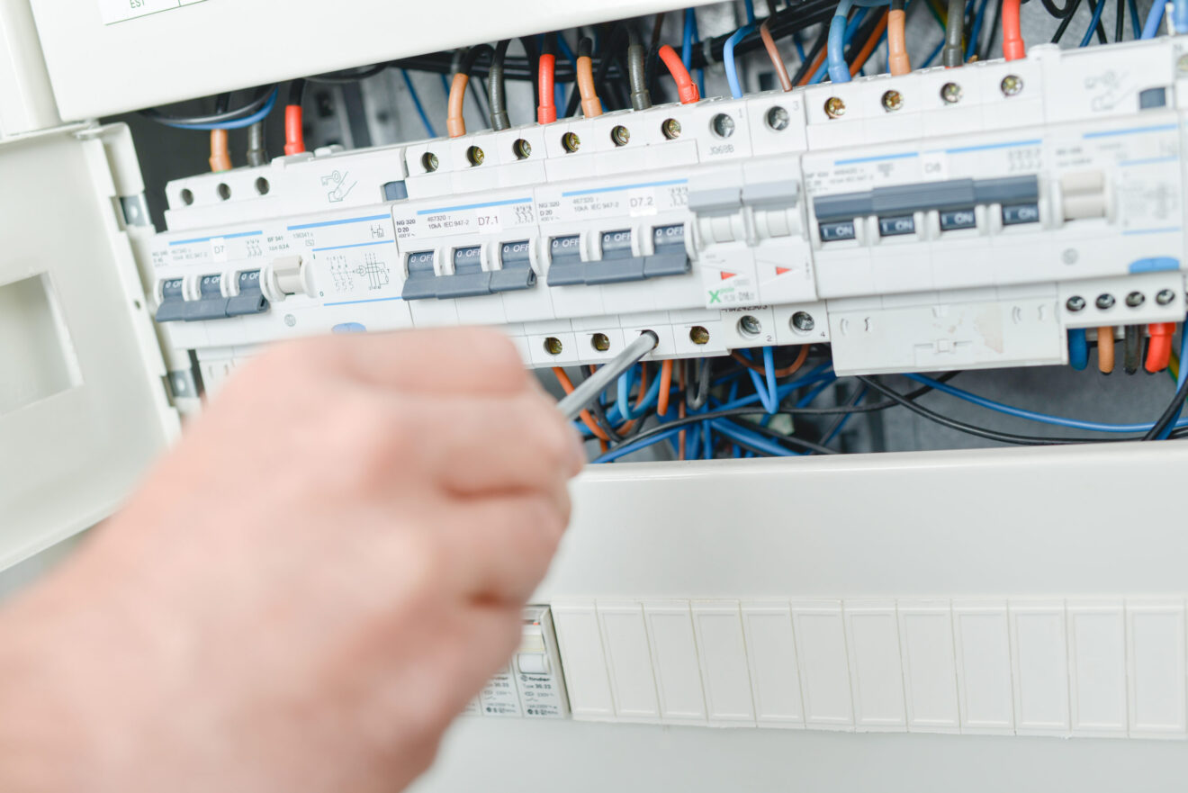 SAFETY TIP: Electrical Panel Clearance - SafetyNow